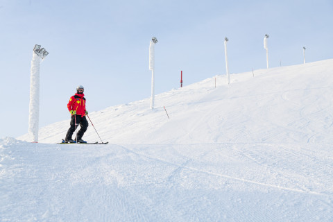 SkiPatrol-2023-Teemu-Kuisma-65.jpg?itok=purqjS3i